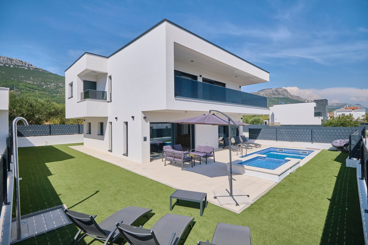 Villa Adria Dream | Luxury Villa in Kaštel Stari, Split-Dalmatia County ...